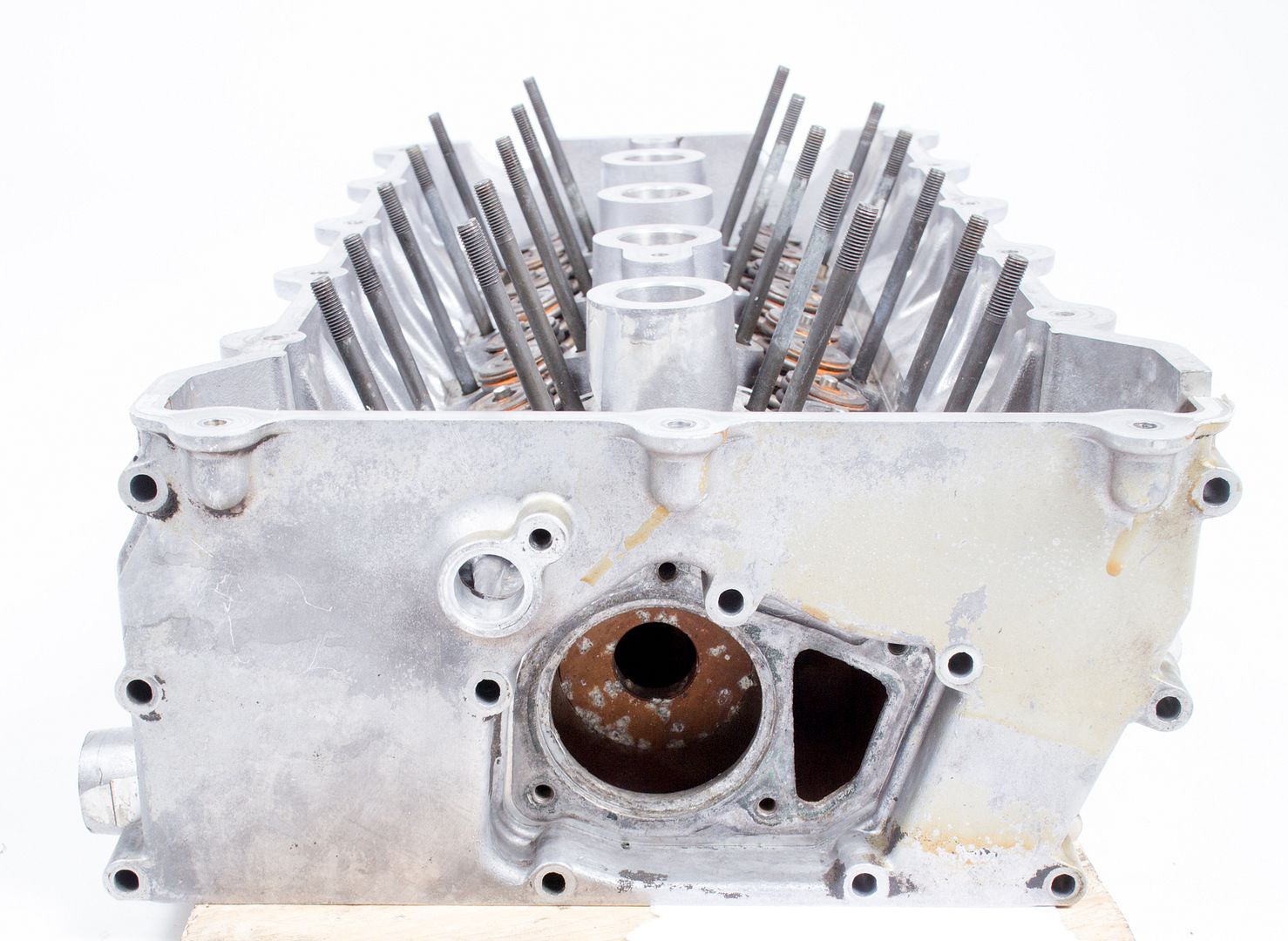 E30 M42 Cylinder Head